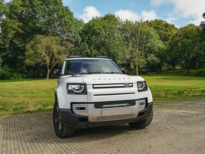 Land Rover Defender 2020+ Grille Integration Kit - Lazer Linear-18